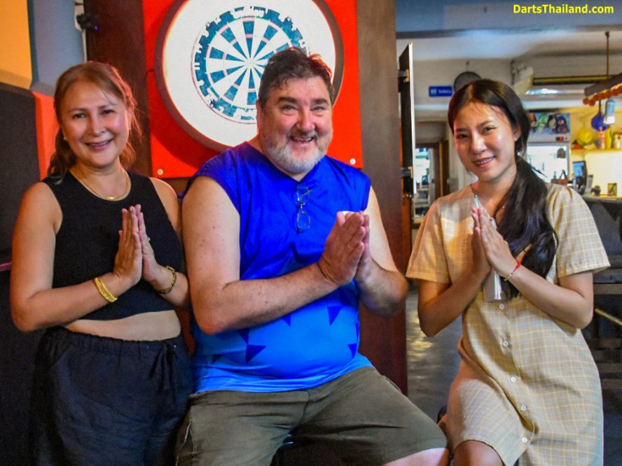 Blue Boar Gavin Interview by Pi Mai – DartsThailand